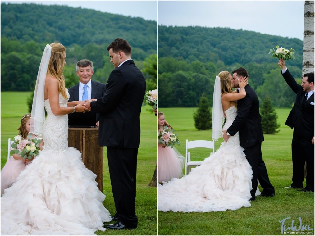 lindsey & nick, the historic barns of nipmoose, buskirk, ny - Tom Wall ...